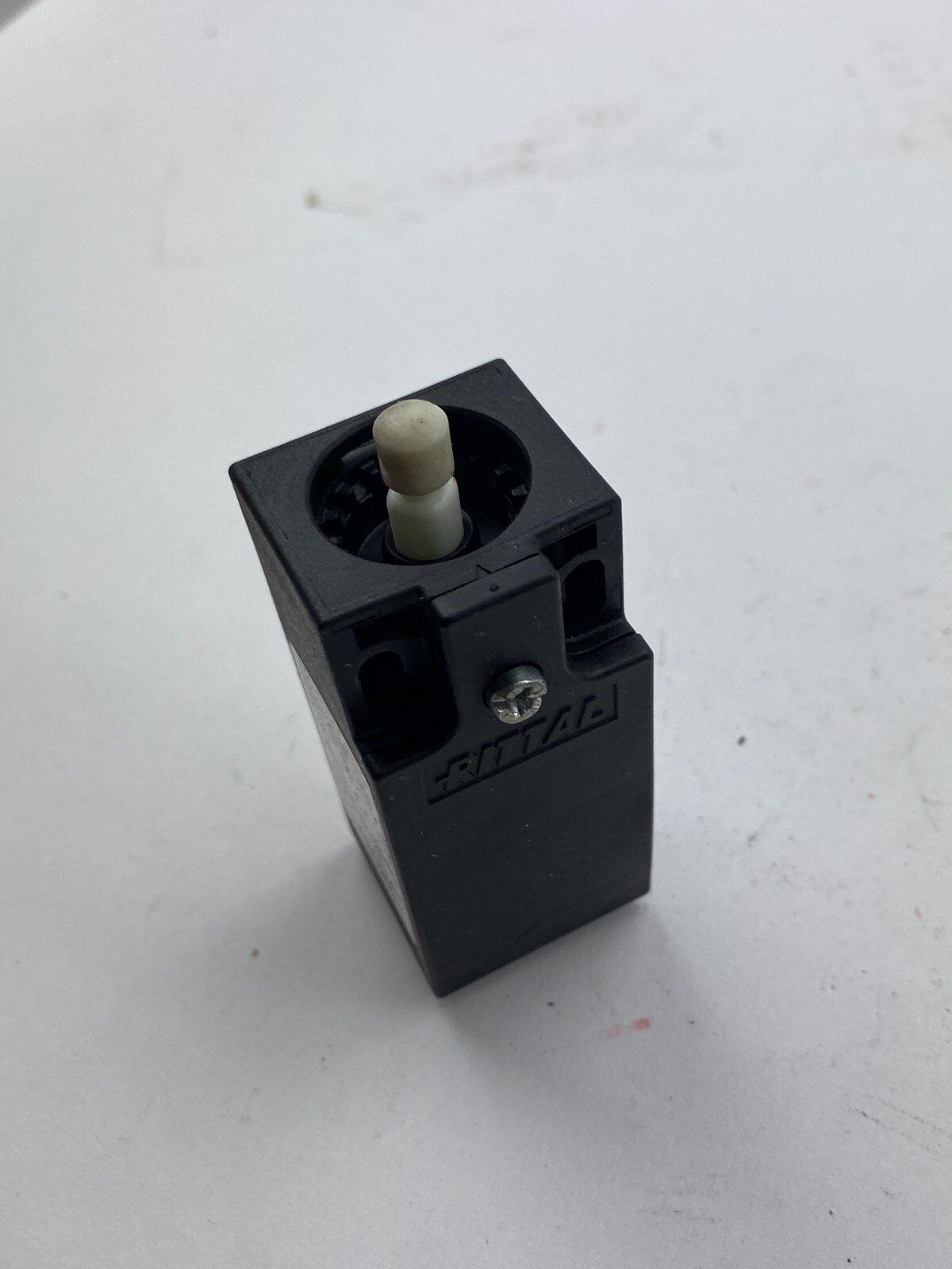 RITTAL SZ 4127.010 AC-15 230V 6A | eBay