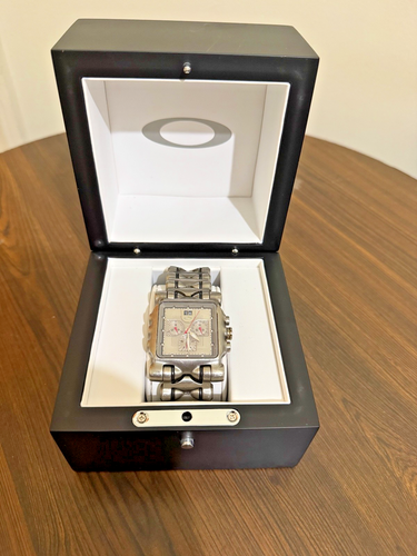Oakley Minute Machine Time Tank Titanium Casing with Crystal | eBay