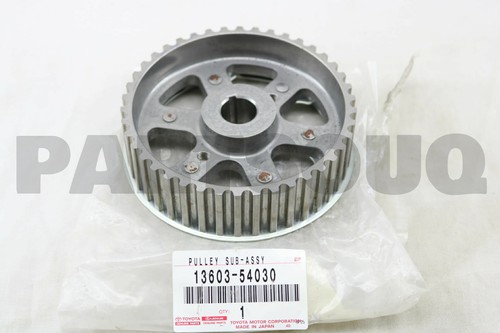 1360354030 Genuine Toyota PULLEY, INJECTION PUMP DRIVE 13603-54030 | eBay