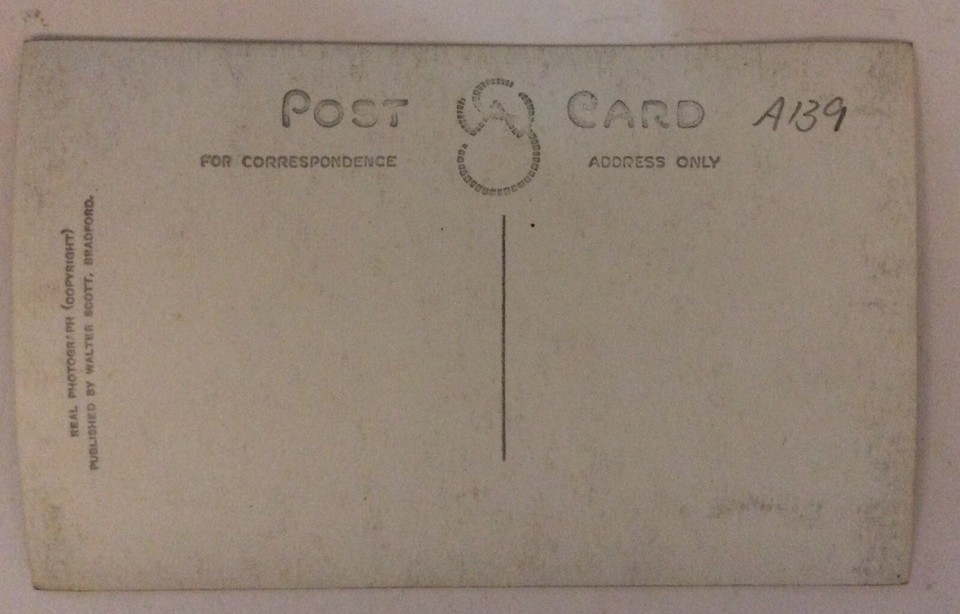 VINTAGE POSTCARD YORK - WHIP MA WHOP MA GATE (A139) | eBay