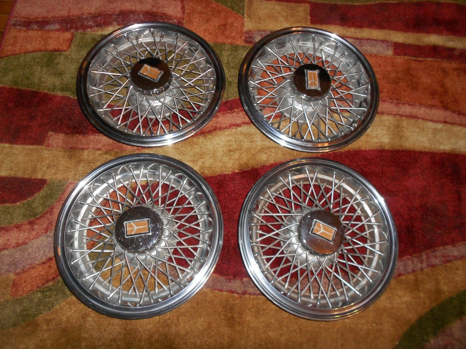 Very Nice Set Of 4 Oldsmobile Wire Spoke Hub Caps 14" Wheel Cover w ...
