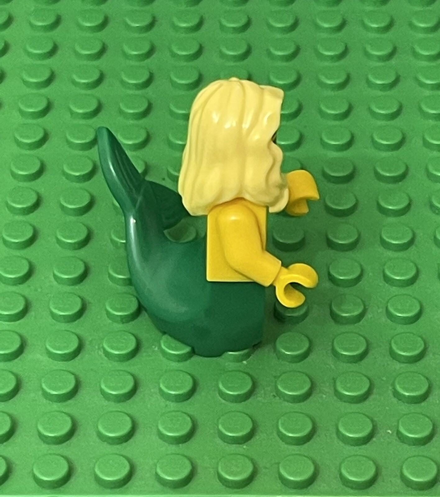 Lego Mermaid Mini Figure With Shell Bra,Sea Snail Necklace,BAM With ...