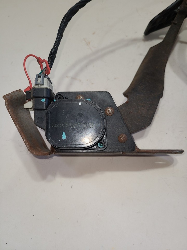 2003-2005 Chevrolet Tahoe GMC Yukon Gas Pedal Drive By Wire TAC Module ...