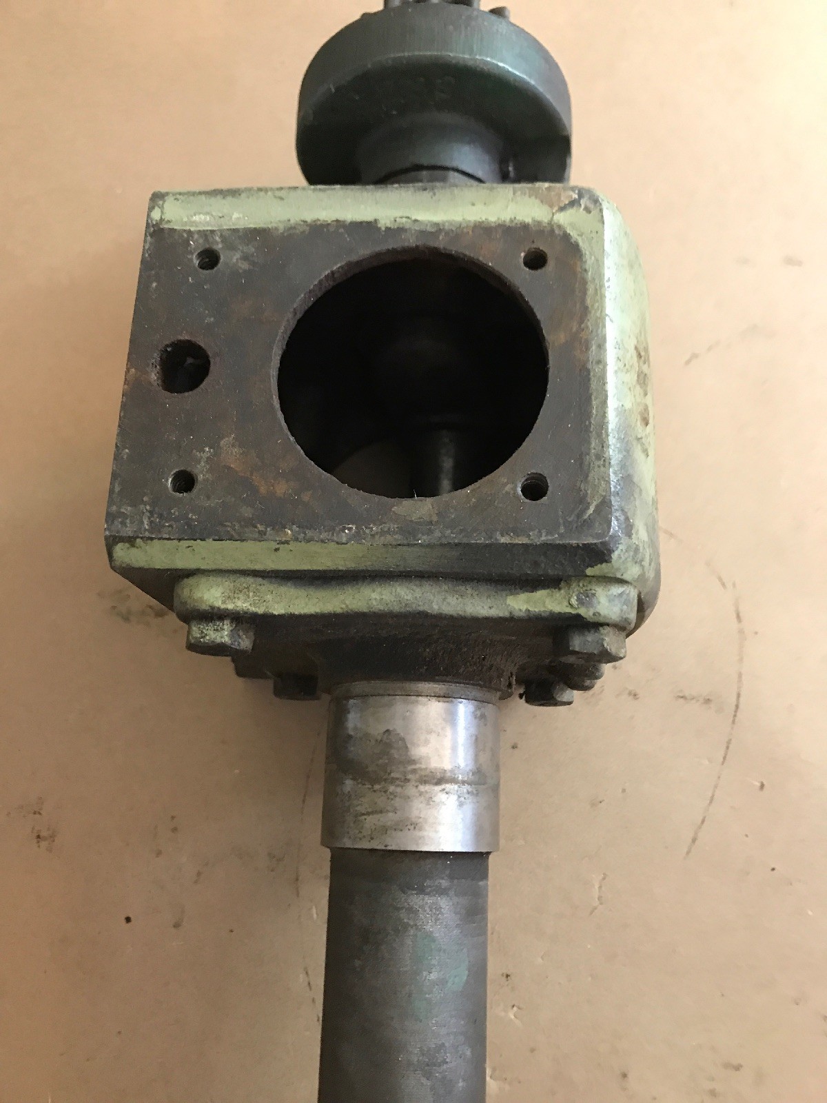 Maytag Washing Machine Model 92 Gas Engine Crankshaft and Housing S233 ...