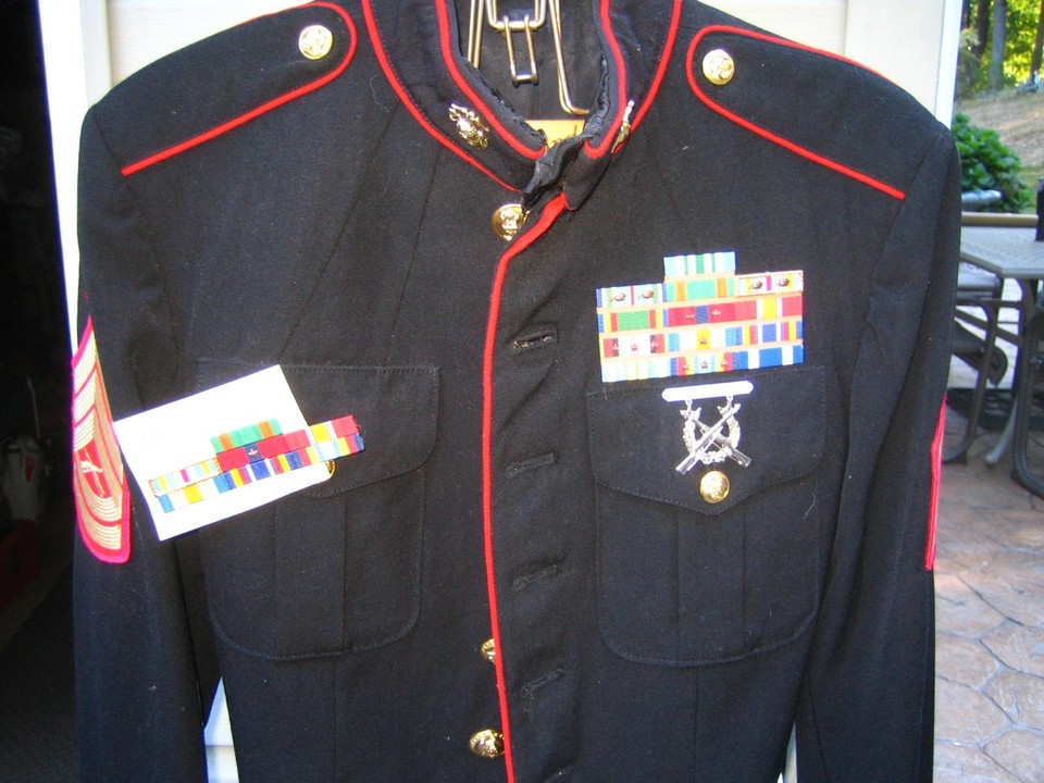 US Marine Gunery Sgts Blue Uniform - NO BELT AND BUCKLE approx 17 ...