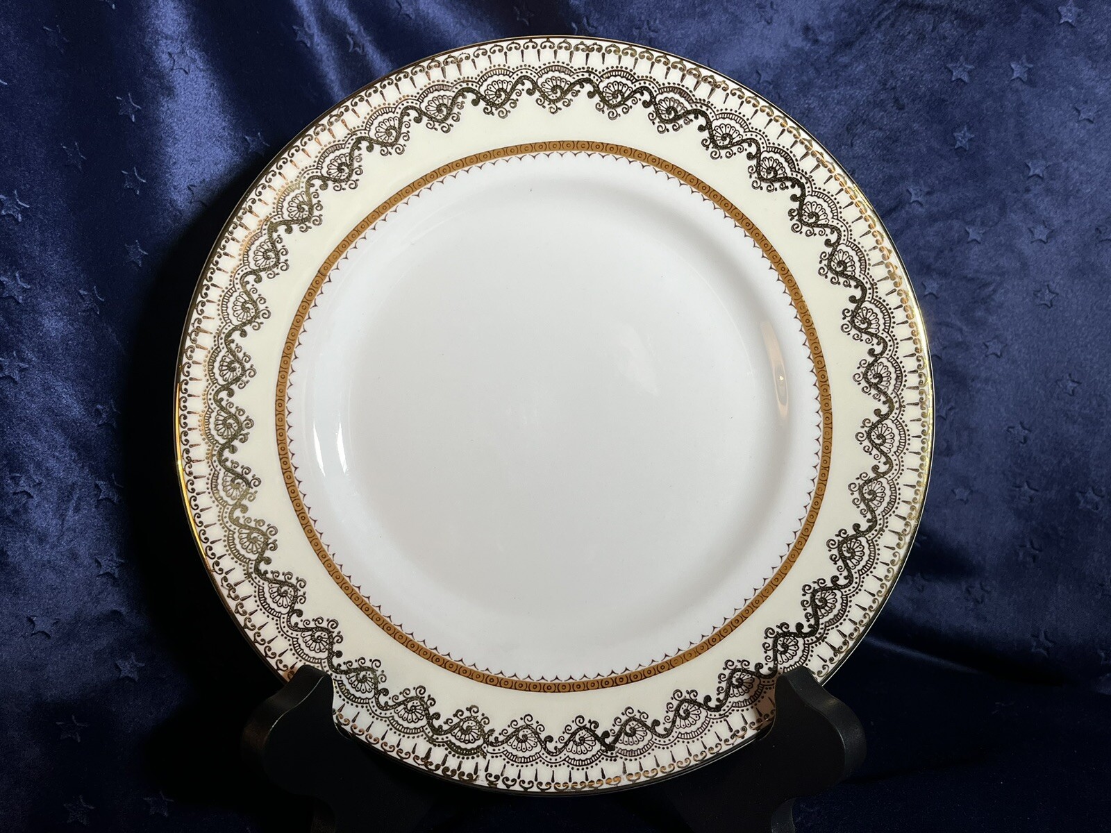 Swiss Cottage by Elizabethan 8 1/8” Salad Plate English Bone China | eBay