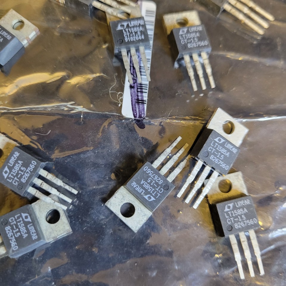 (11PCS) LT1585ACT-1.5 LDO Voltage Regulators 1.5V L/Dropout HS 5A ...