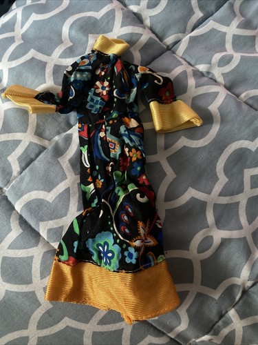 Vintage Barbie Maddie Mod Montgomery Wards Exclusive Gold Blue Floral ...