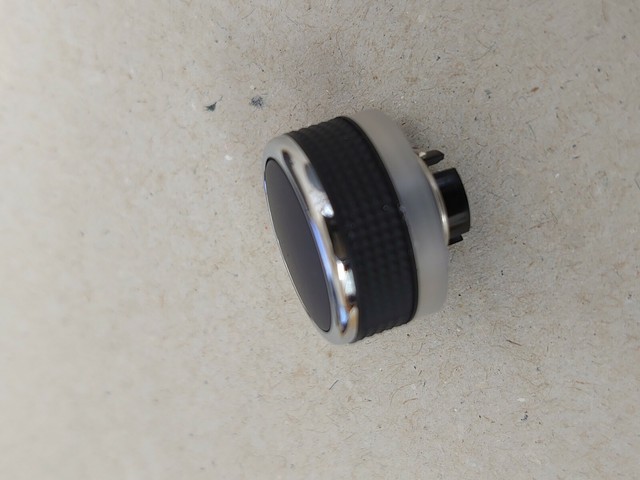 Nissan 25921BH00A Car Stereo Volume Knob for Nissan Qashqai - Black for ...