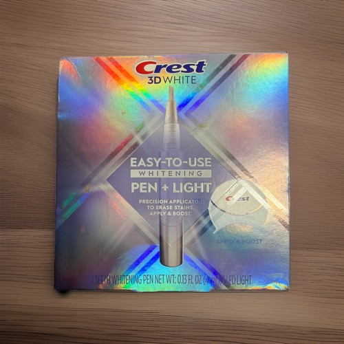 Crest 3D WHITE EASY-TO-USE Whitening Pen + Light ~ EXP 08/31/26~ NEW ...