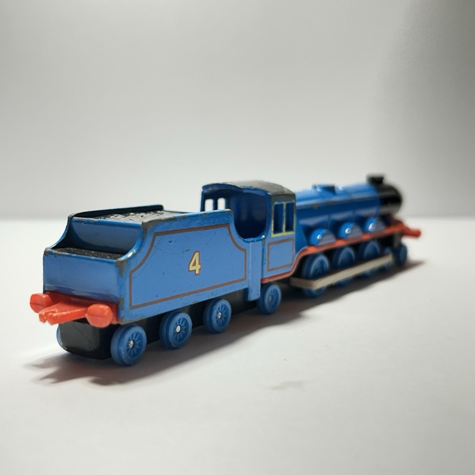 Vintage ERTL Thomas the Tank Engine & Friends - Gordon (1989) | eBay