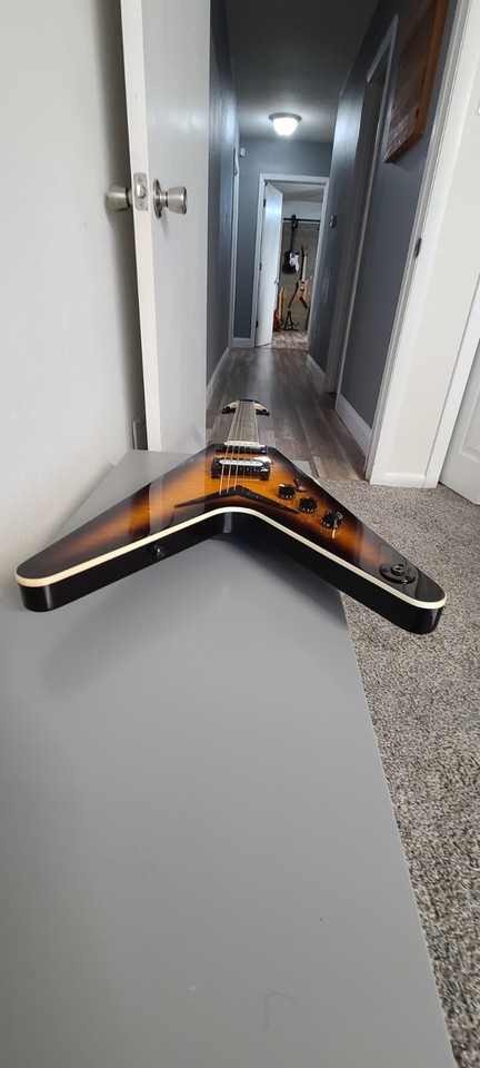 Dean VX Electric Guitar Flying V In Excellent Cond, Dean V Braz Burst ...