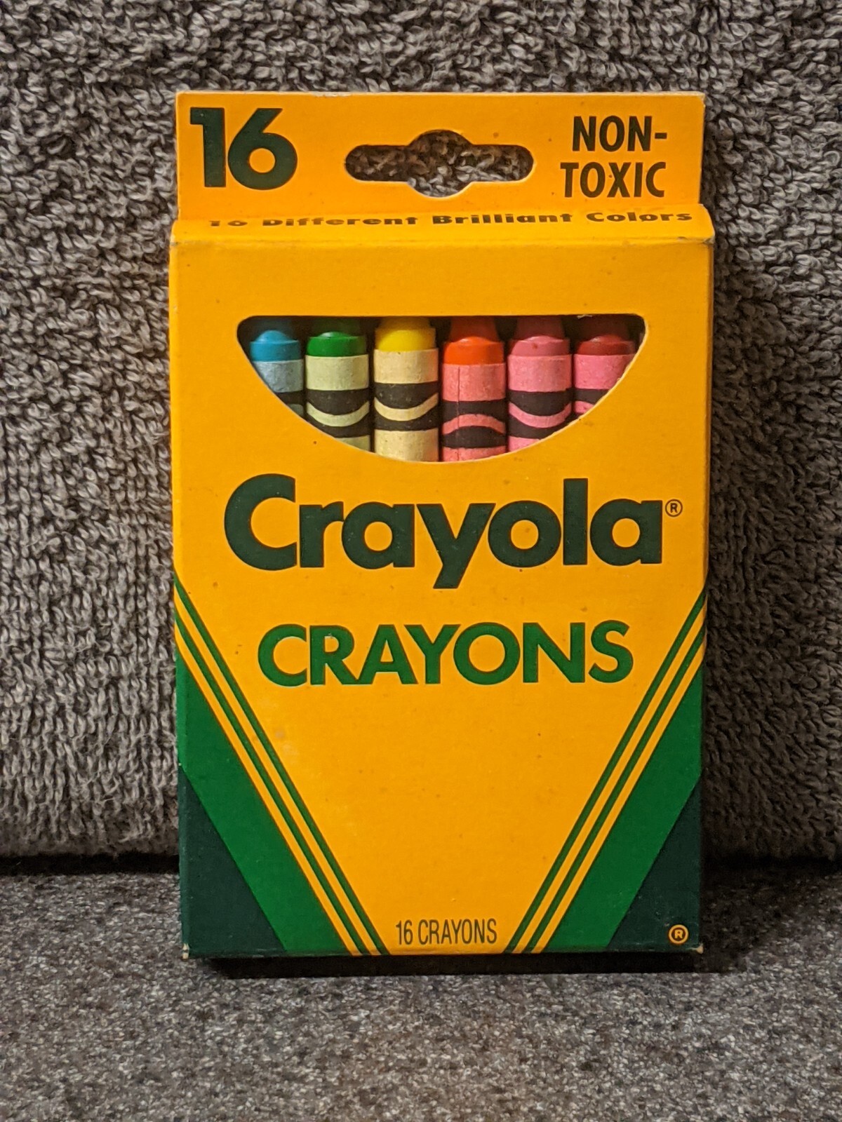VINTAGE CRAYOLA CRAYONS - 16 CT - NEW IN BOX | eBay