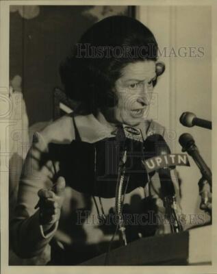 1972 Press Photo Mrs. Johnson At Press Conference In Hotel Pierre For ...