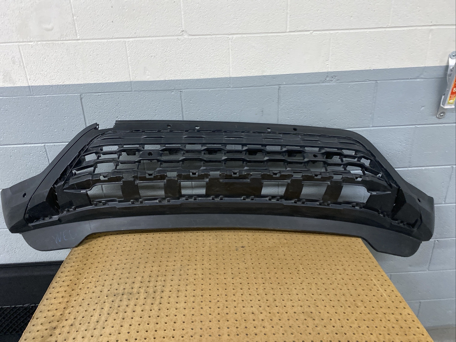 OEM 2020-2021 Volkswagen Atlas Front Bumper Cover Lower Valance ...