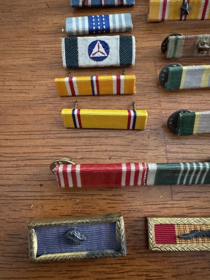 LOT OF 55+ US Military RIBBON BAR VARIOUS STYLES YEARS Insignia Medal ...