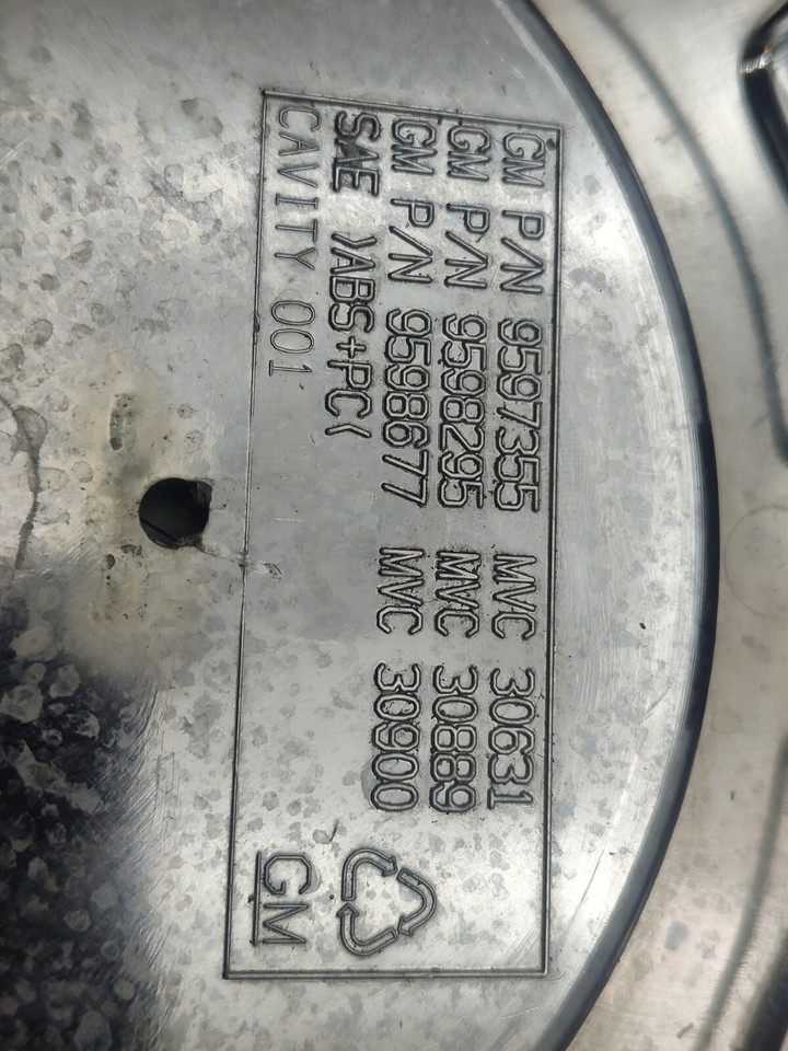 07 08 09 10 11 12 13 14 CADILLAC ESCALADE OEM Center Cap 9597355 ...