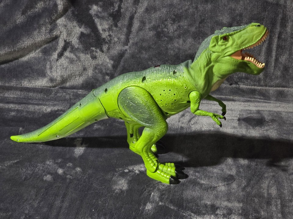 T-Rex Green Dinosaur Roaring Eyes light up 20" Toy | eBay
