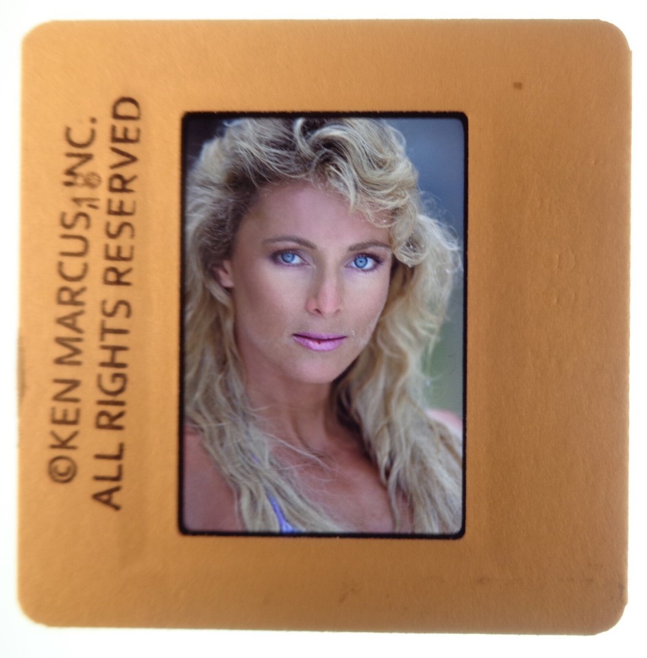 KM1-552 '88 CATHY STANGEL TAHITI SWIMSUIT MODEL ORIG KEN MARCUS 35MM ...