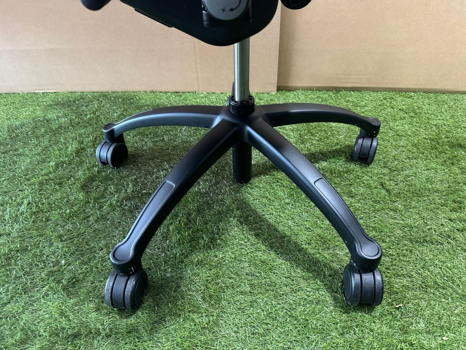 Rh Logic 400 Chair Fully Loaded/lumbar Pump /4D Armrests - UK DELIVERY ...