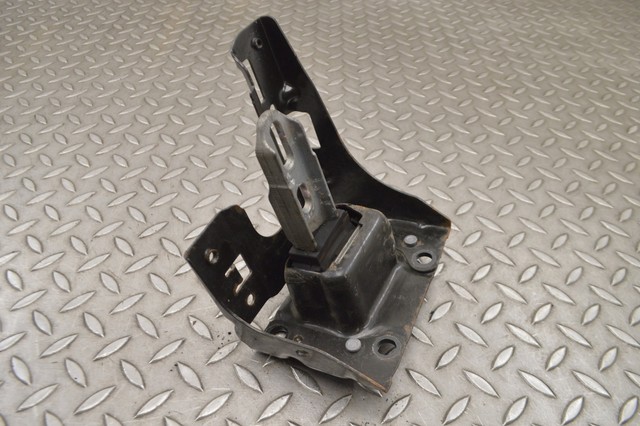 Mount Bracket Gear Peugeot 2008 1.6 115cv 2014 9801521580 for sale ...