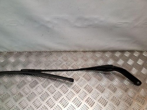 BMW 1 E87 Scheibenwischer vorne 61617169973 2.00 Diesel 130kw 2009 ...