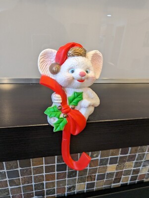 VTG '85 WHITE PINK MOUSE STOCKING HANGER MANTEL SITTER -PLASTIC | eBay