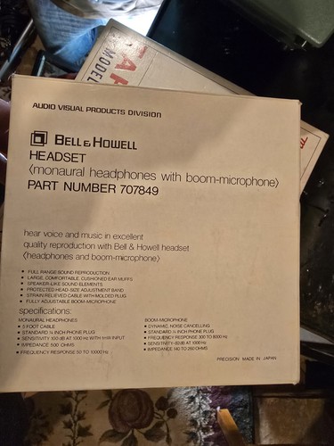 Bell & Howell LANGUAGE MASTER model 1757B WITH Headphones, also TAPE ...
