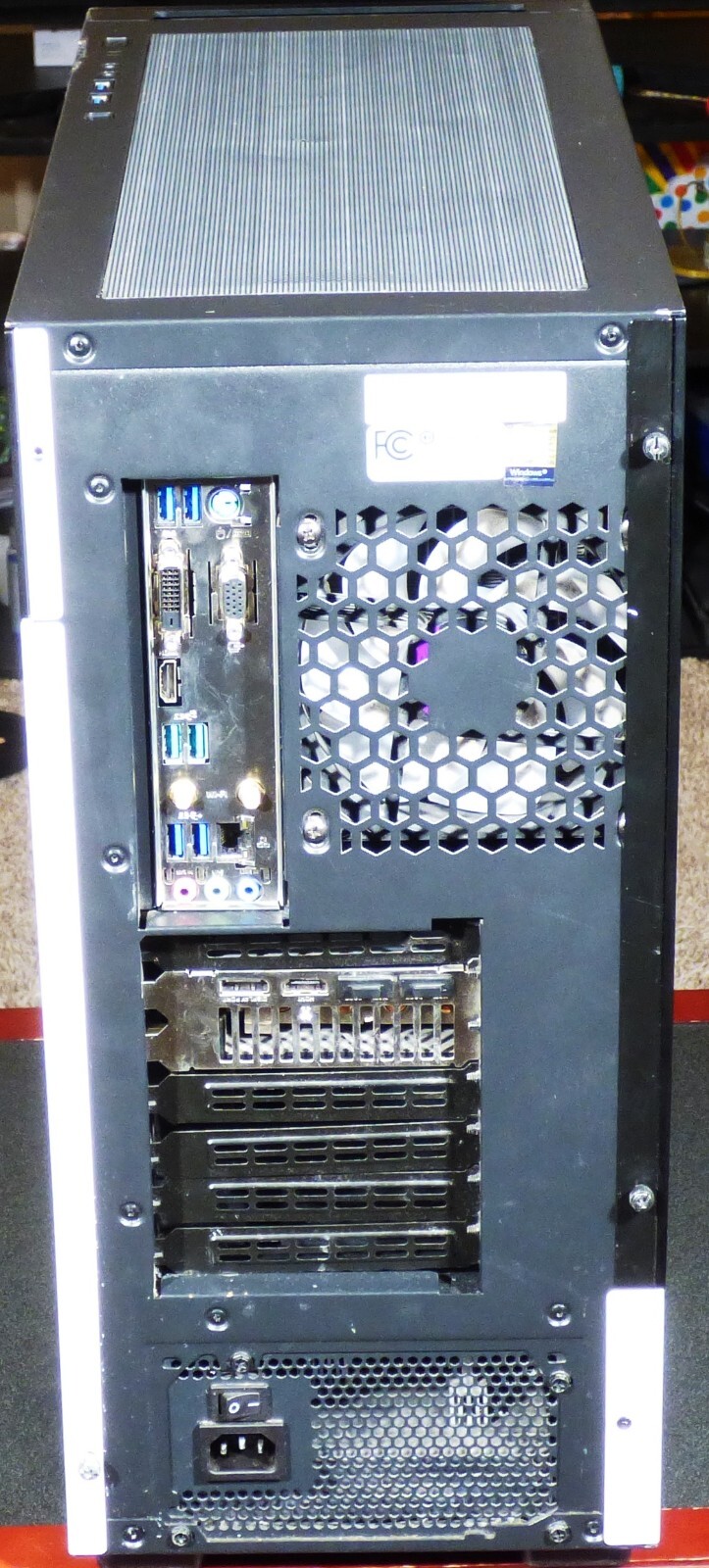 ASUS CyberPower Gaming PC, AMD Ryzen 7 3700X, 8 Core, 16GB, 1 TB SSD ...