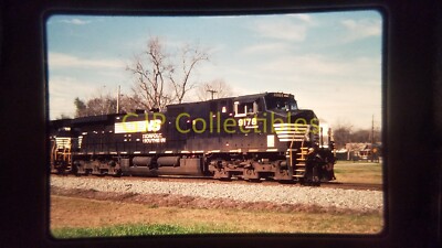 19410 35MM Train Slide ENGINE LOCOMOTIVE RR NS 9178 C40-9W SAVANNAH GA ...