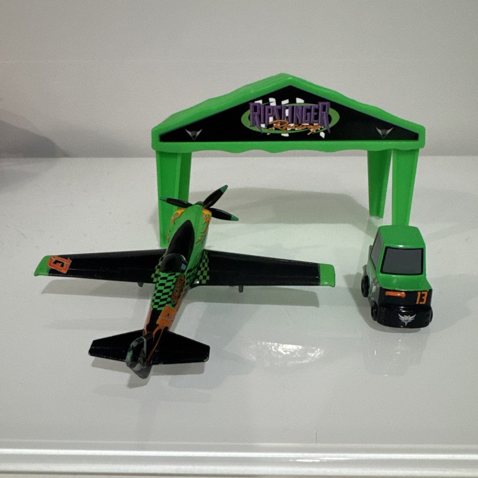 Disney Planes Ripslinger Pit Row Gift Pack (2012) Mattel Toy Box Set | eBay