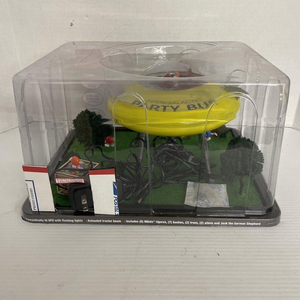 Menards O Scale M&M's UFO Scene 279-6130 Train Display 889064908503 | eBay