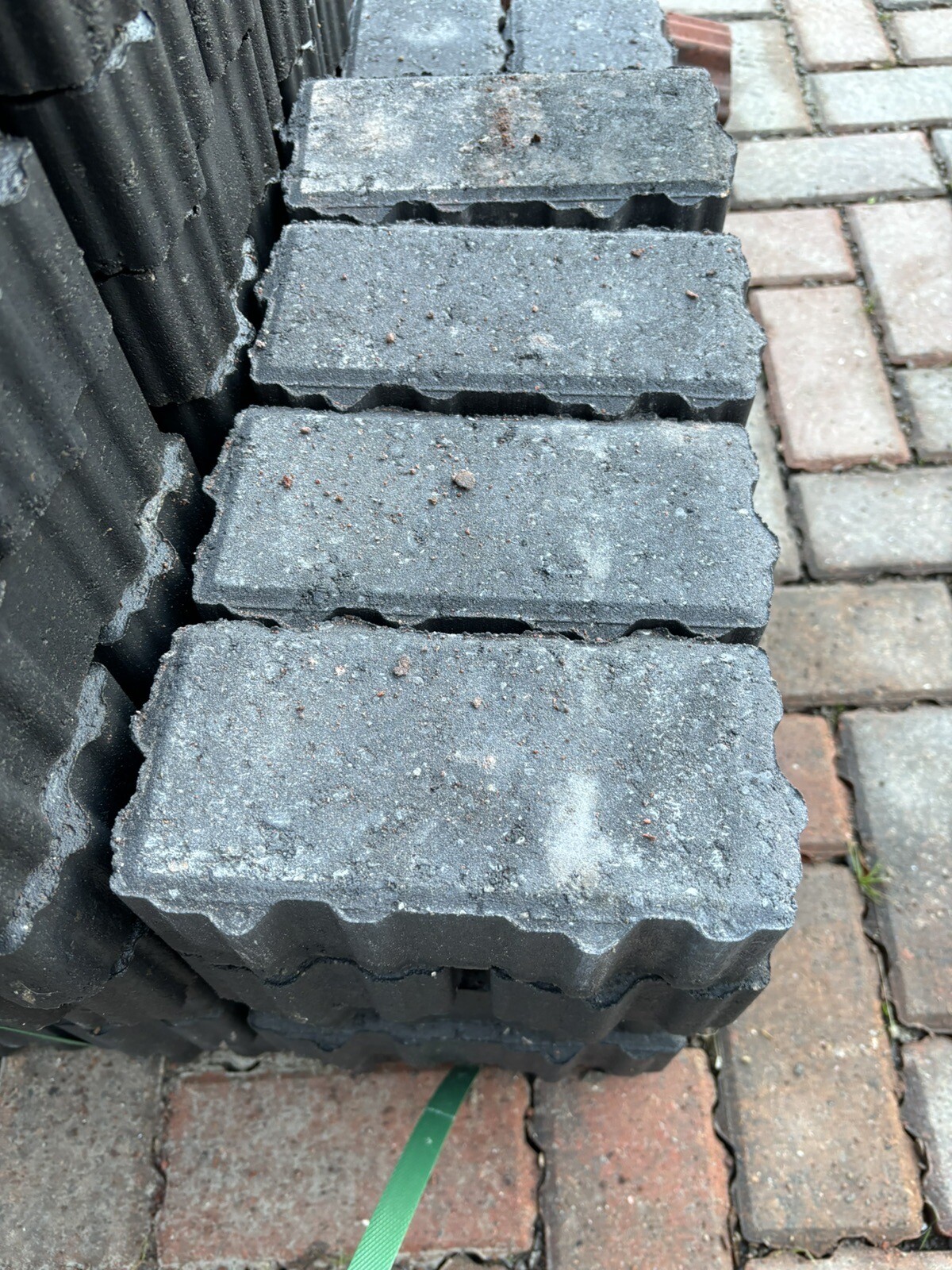 Marshall’s Driveline Priora Charcoal permeable Paviors Block Paving ...