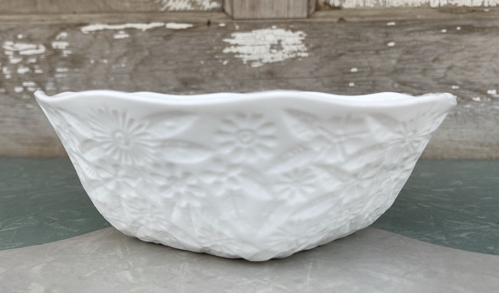 Indiana Milk Glass 7 1/2” Fruit Bowl Pineapple & Floral Pattern ...