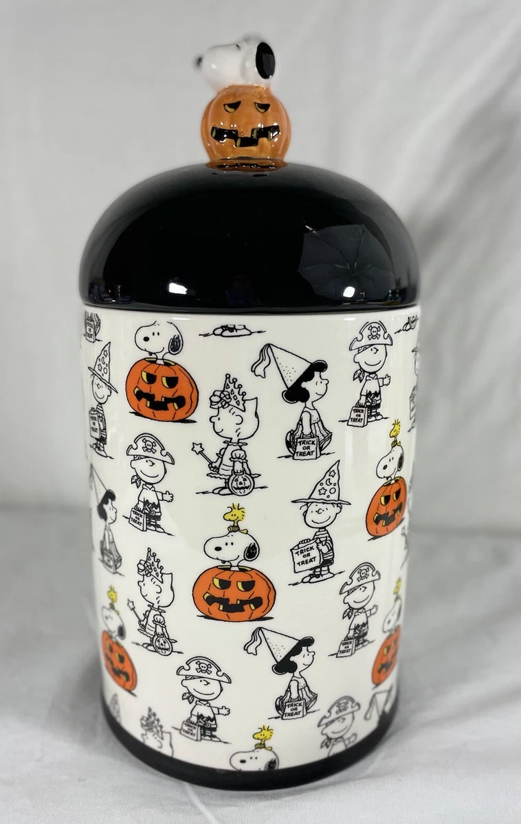 Charlie Brown Cookie Jar