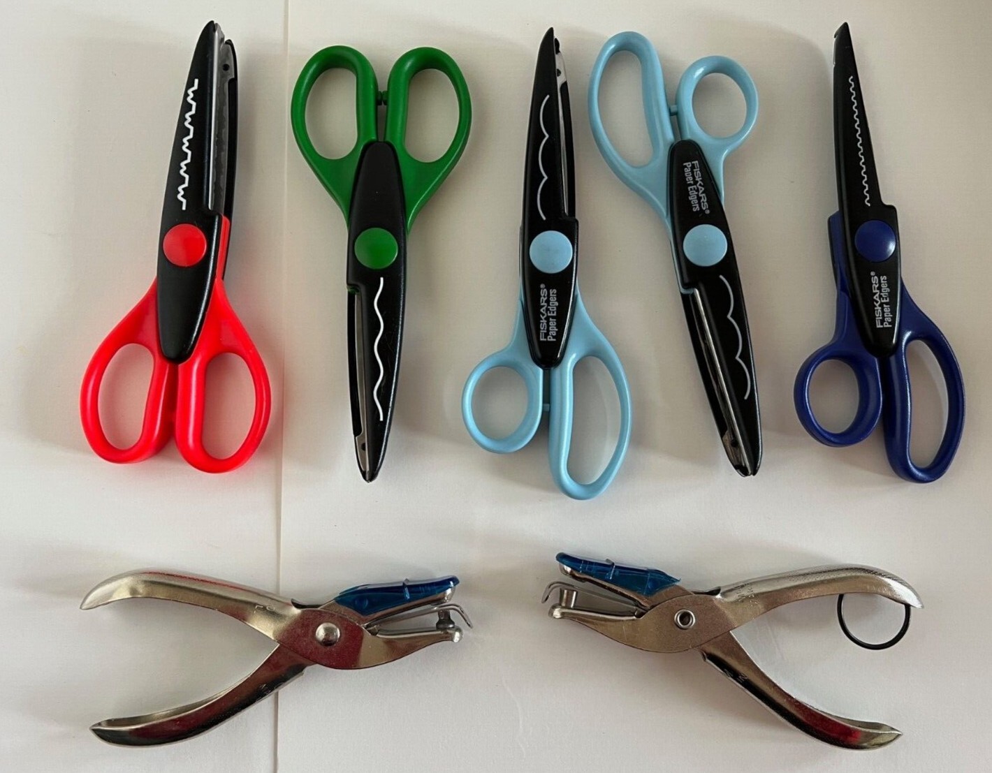 Scribblers Sassy Scissors, Single Heart & Round Paper Punchers (7 ...