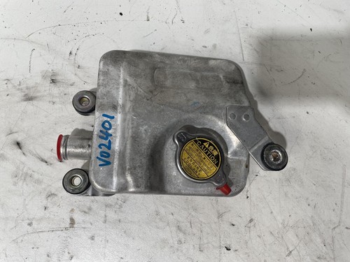 Toyota Hiace Super Custom Radiator Filler Bottle KZH100 1993-2004 ...