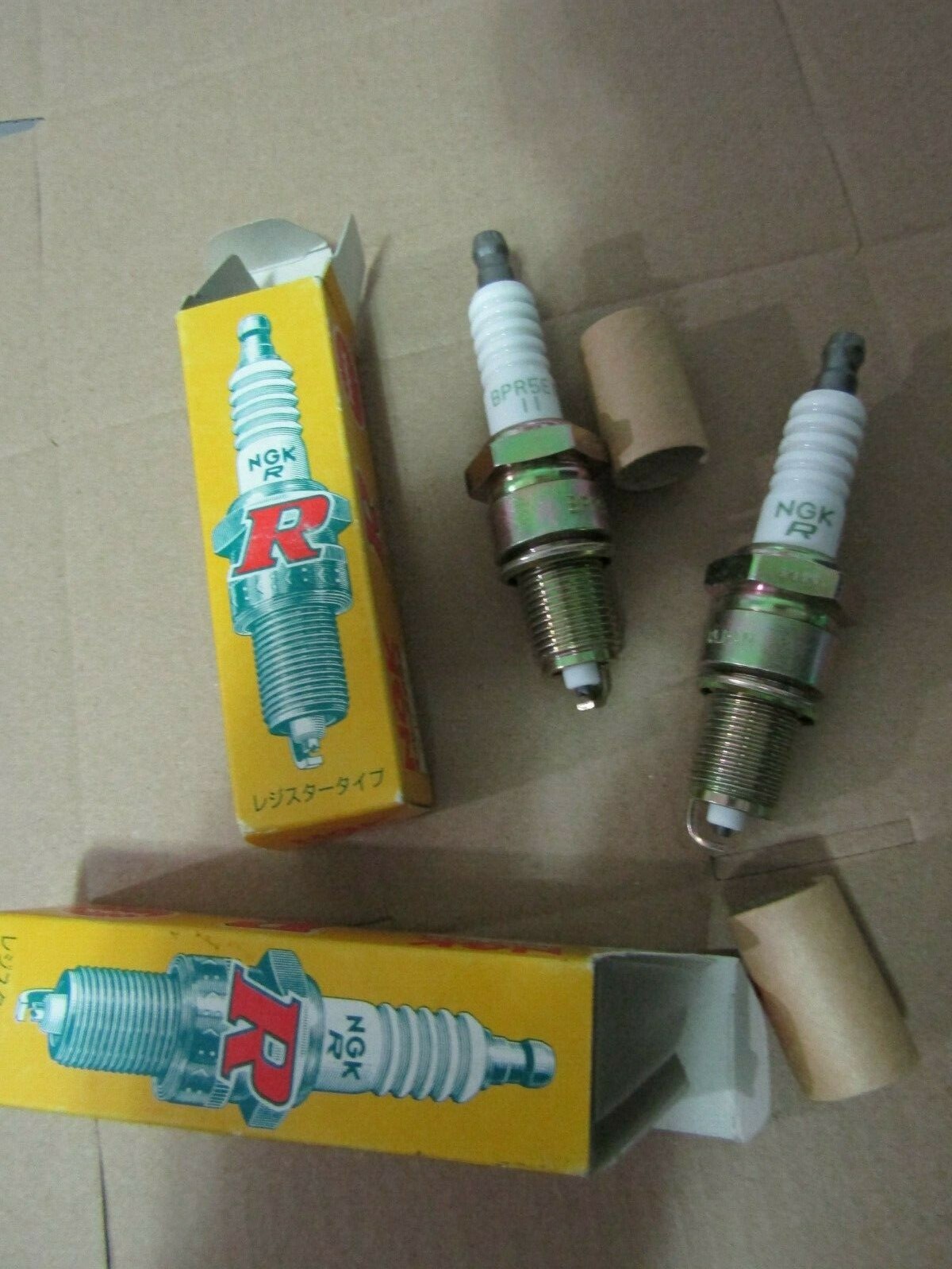 2 x NGK Spark Plugs - BPR5EY-11 | eBay