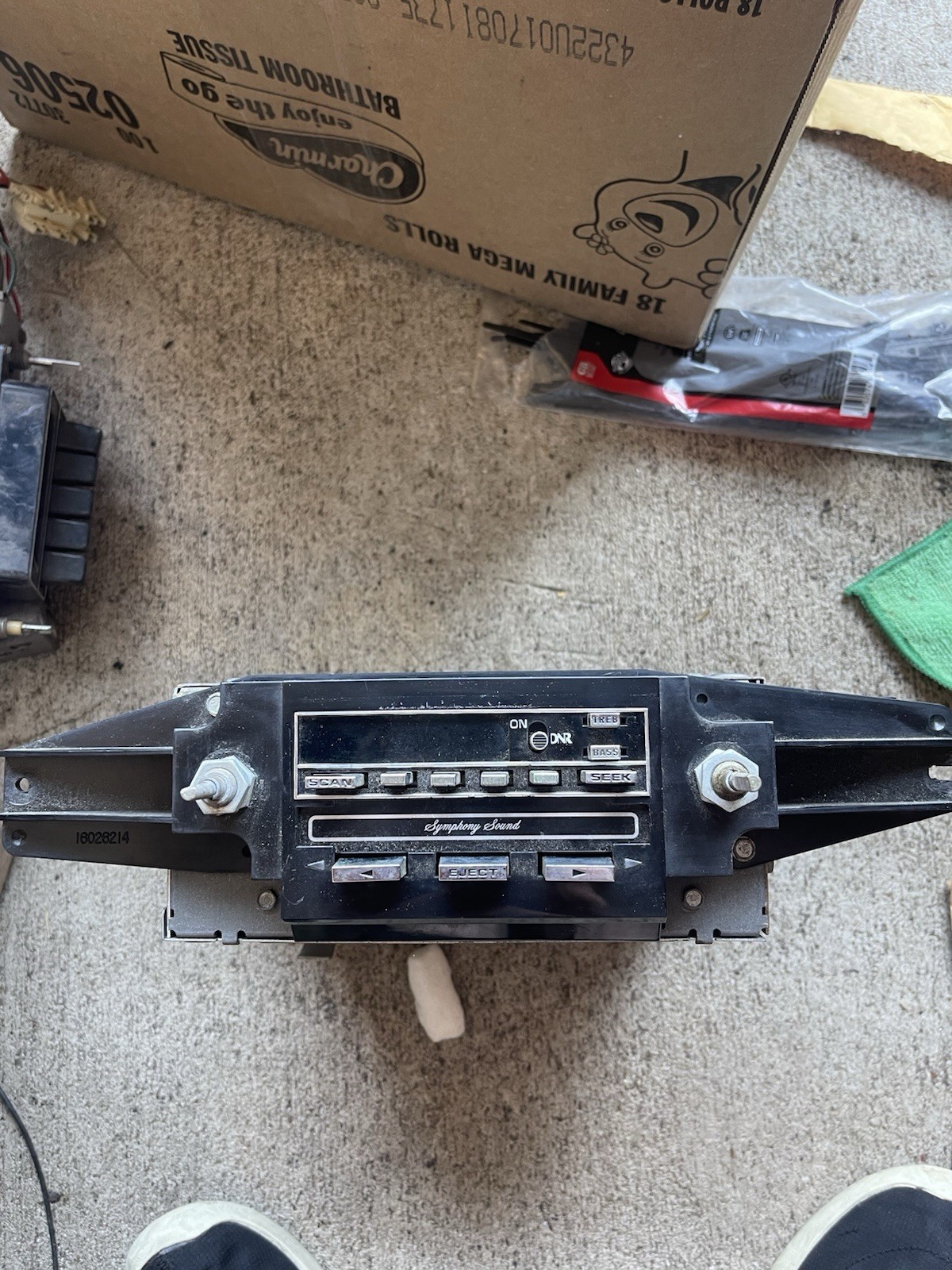 78-85 CADILLAC Fleetwood Deville Radio Stereo OEM Vintage 16026214 ...
