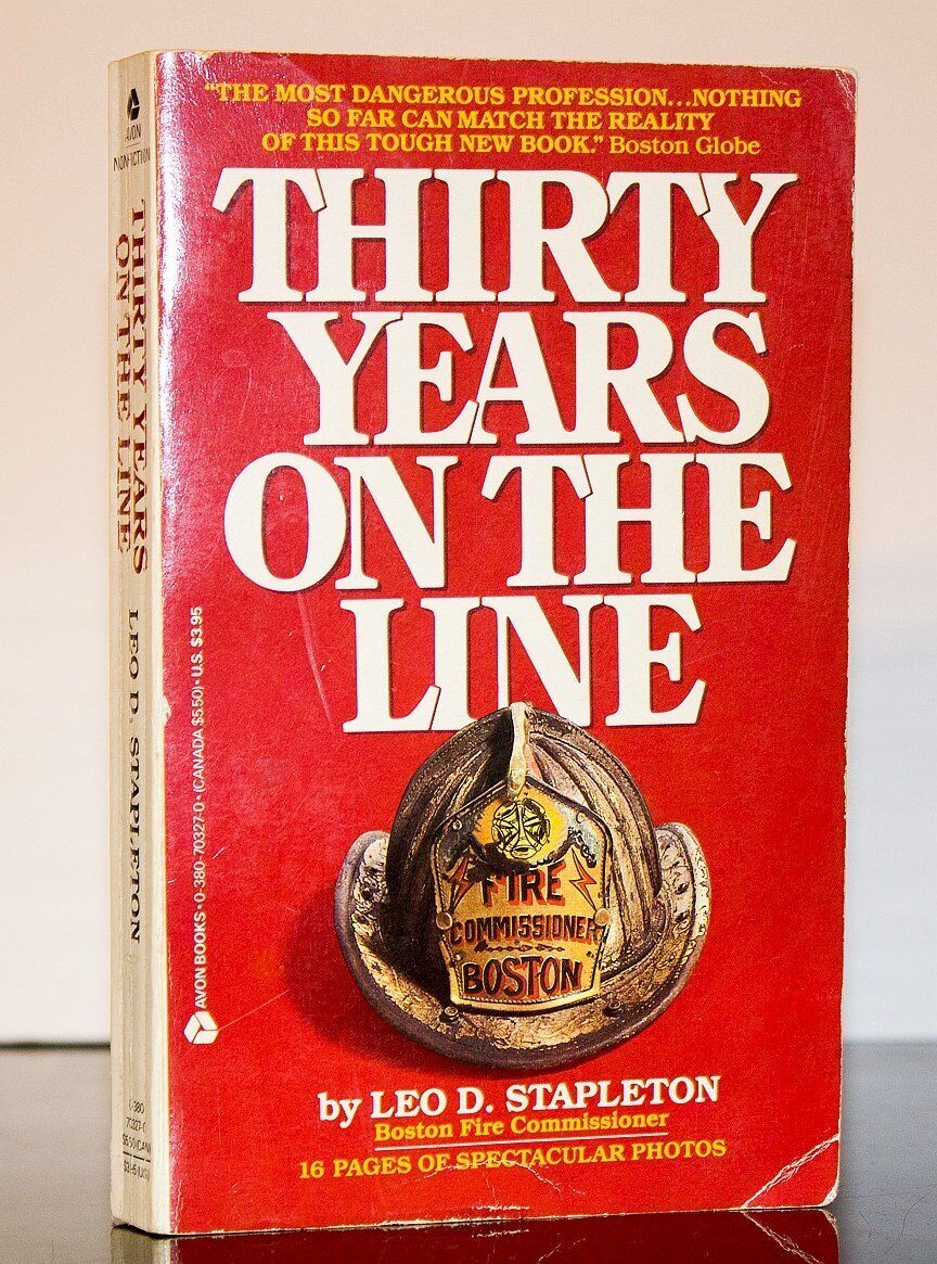 Thirty Years on the Line - Stapleton, Leo - Paperback - Good ...