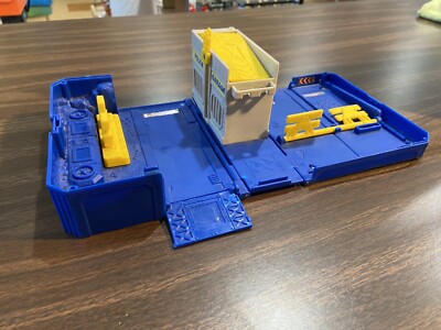 2001 Mattel Matchbox Police Station Fold n go Carry Playset Blue For 1: ...