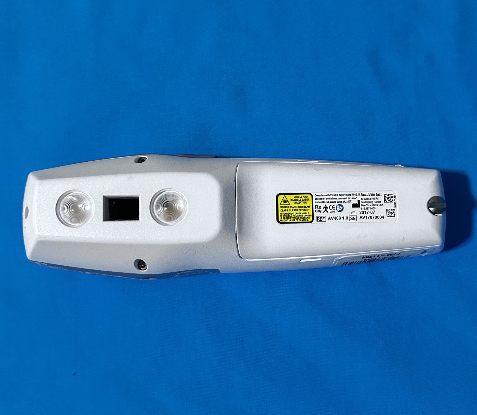 AccuVein AV400 Portable Vein Finder & Scanner - Boots to "About Product ...