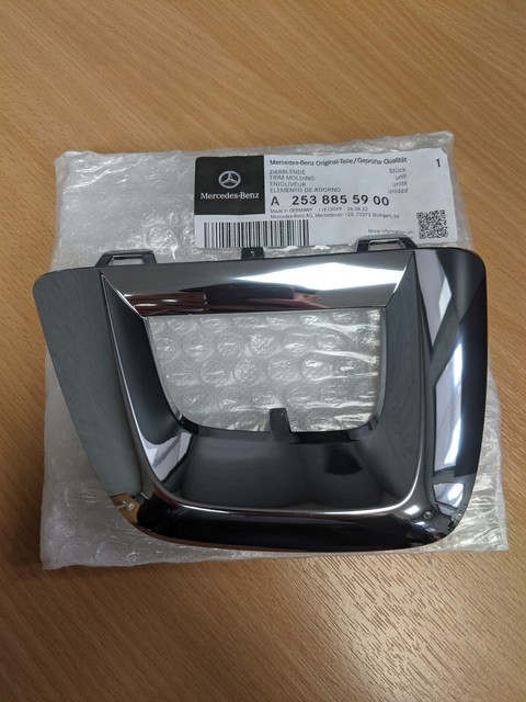 Genuine MERCEDES GLC W253 Front Lower Grille Trim Outside Left ...