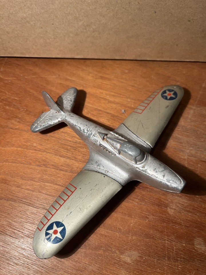 Hubley Toy Airplane P-39 U.S. Army Pursuit Fighter Plane Tin Toy 5 ...