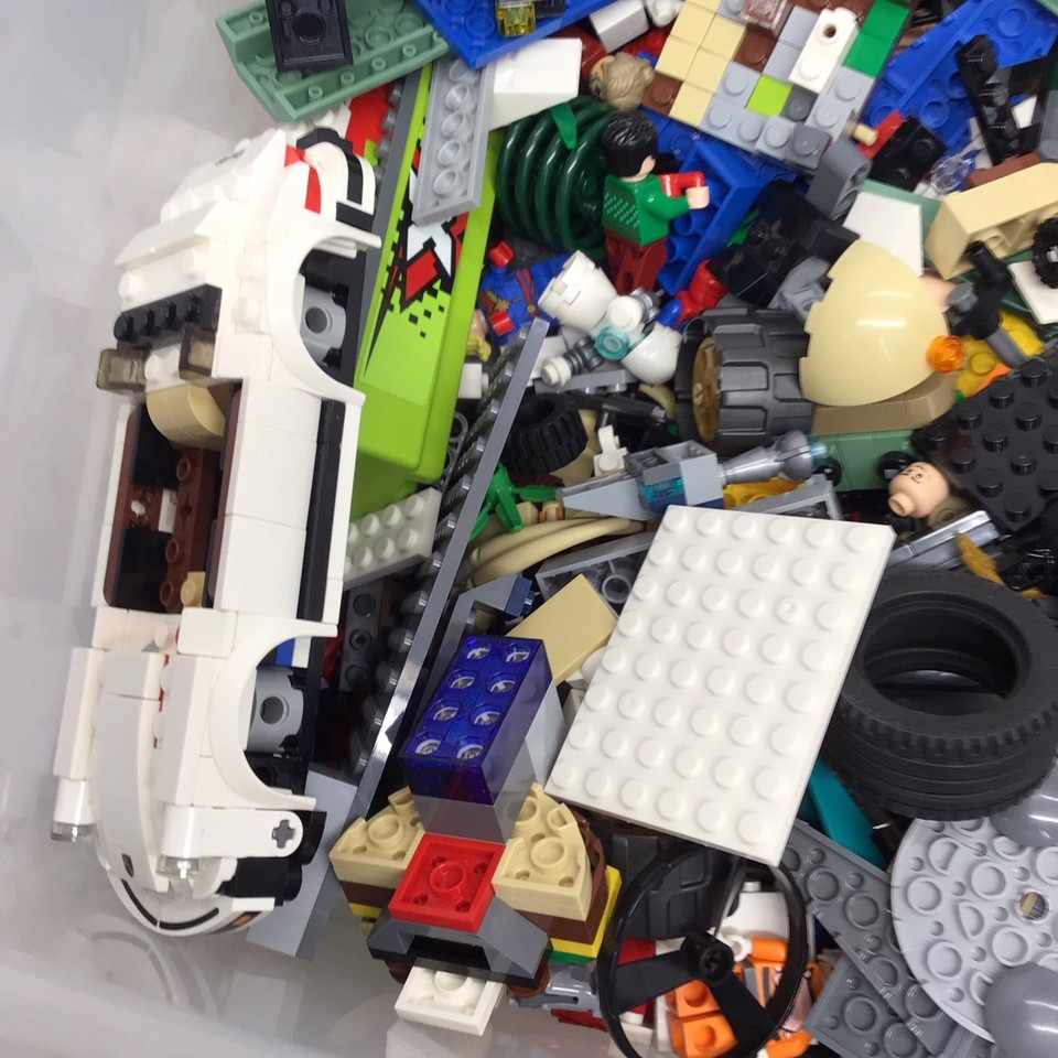 20 Lb Mixed Lot Of Legos Parts/Pieces/Accessories/Figurines | eBay