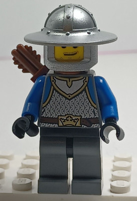 Lego King's Knight Minifigure Scale Male Crown Belt Smirk Stubble ...