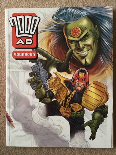 2000 AD Year Book 1994-1995 Judge Dredd Tharg Softcover John Wagner ...