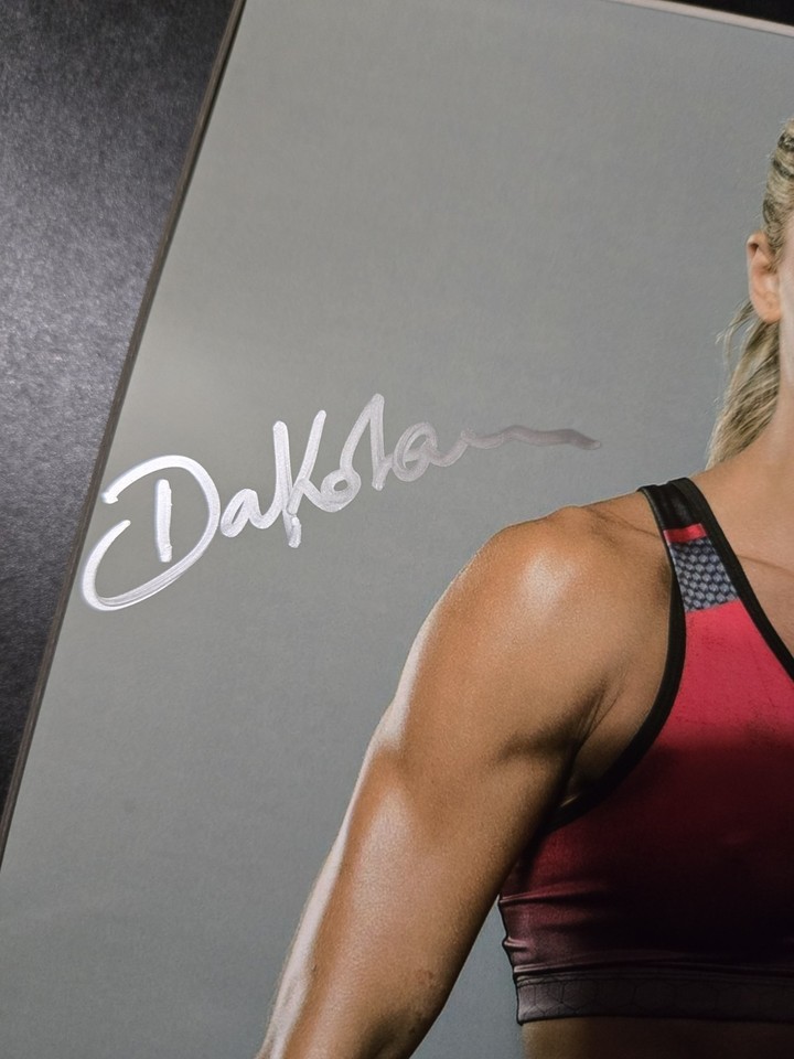 SEXY UFC PFL Champ MMA DAKOTA DITCHEVA Signed Autographed 8X10 Framed ...