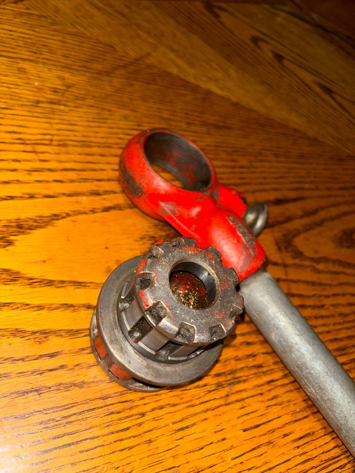 RIDGID 00-R 1/2" PIPE THREADER DIE HEAD w/ RIDGID RATCHET HANDLE A FREE ...