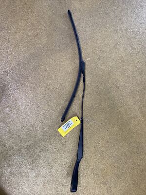 2017 - 2020 MERCEDES C300 LEFT FRONT WINDSHIELD WIPER ARM 2058208301 ...